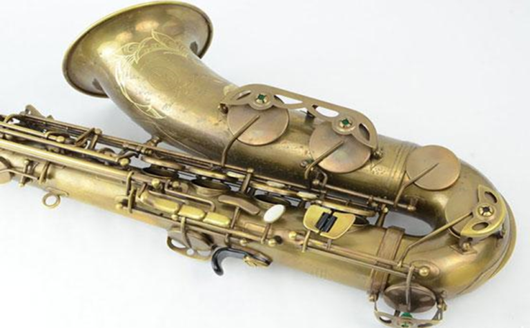 How to Polish a Saxophone | Sax School Online | NeuFutur Magazine